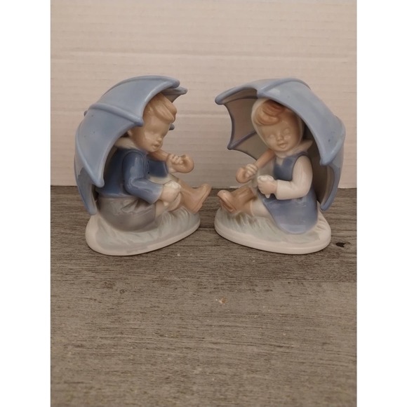 Lego | Accents | Set Of 2 Vintage Umbrella Boy And Girl Porcelain ...